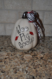 E3 Creations: DIY: Arkansas Razorback School Spirit Pumpkins