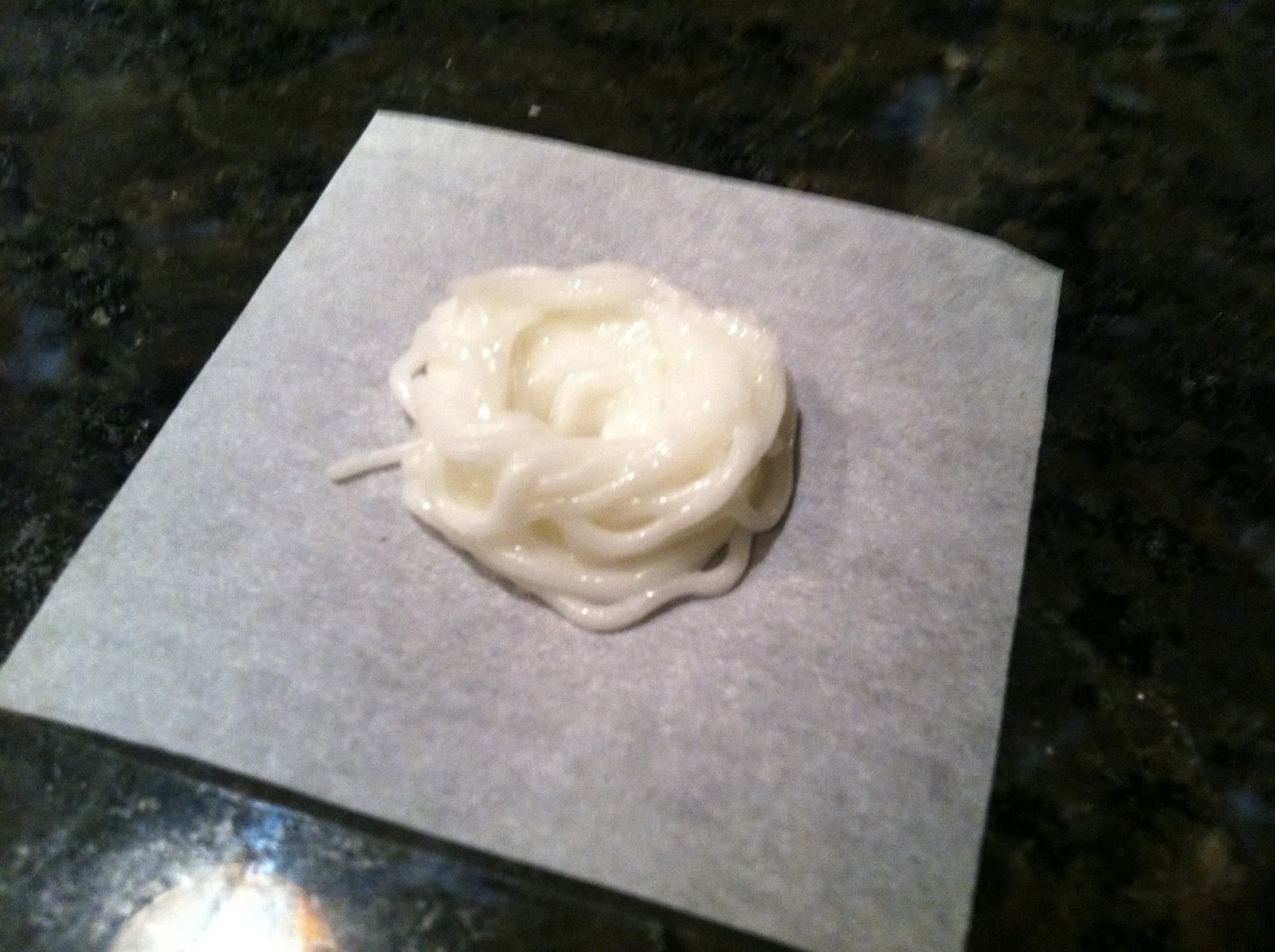 The Iced Queen: Royal Icing Bird in a Nest