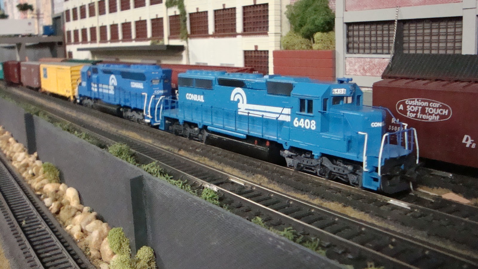 New York Central Train Layout: Holiday Happenings on the N.Y.C.T.L.