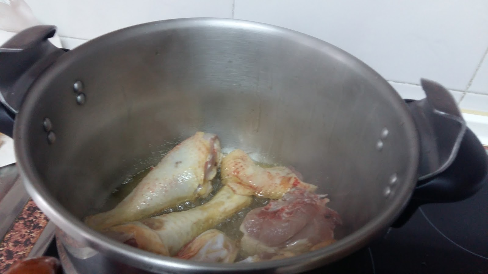 POLLO DE CORRAL CON ALMENDRAS