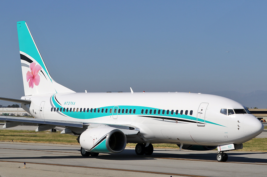 Aero Pacific Flightlines: Kaiser Air Boeing 737-7BX (30740/776) N737KA ...