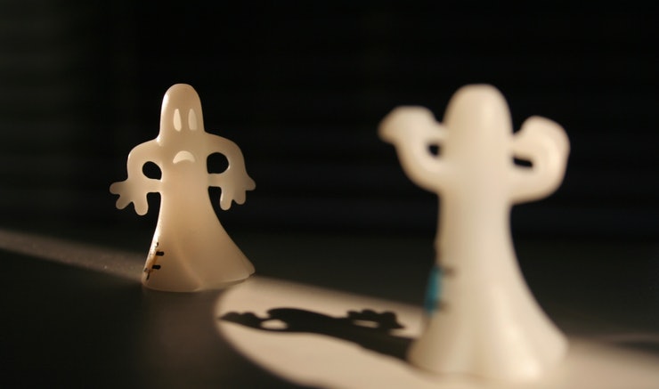 Descent Into Tyranny: 10 Supposedly Haunted Objects Never, Ever to ...