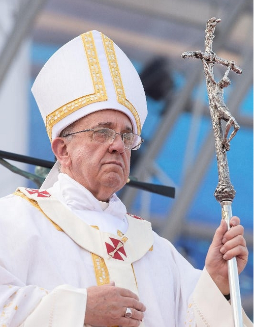 Liturgia Papal: Elenco de mitras del Papa Francisco