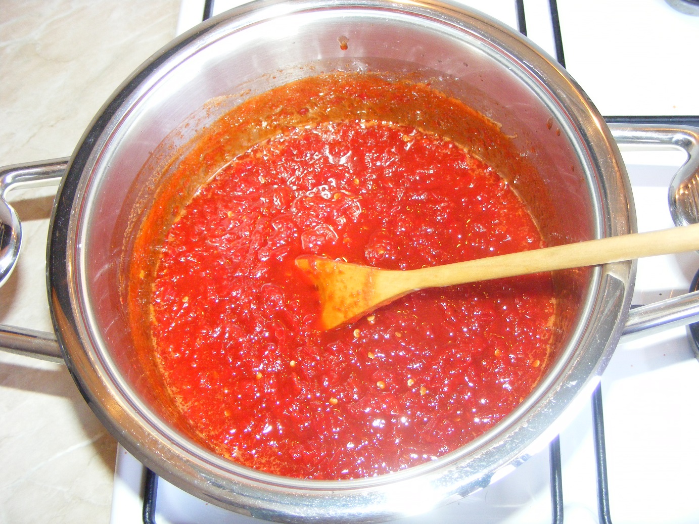 Dulceata de ardei iute | Preparatedevis.ro