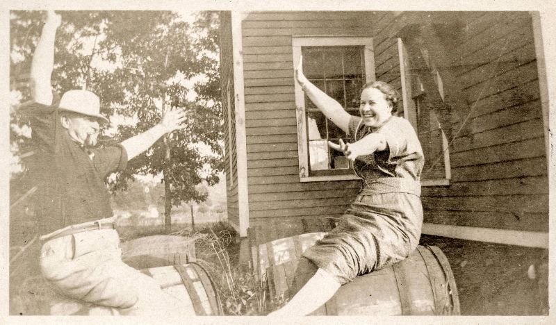 You Make Me Laugh! Here Is a Cool Snap Collection of People Laughing in ...