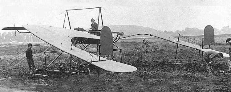 Very Early Flying Machines: 40 Amazing Vintage Photos of Planes From ...