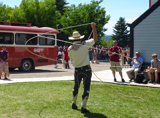 Comedy Cowboy: Some New Trick Roping Pics from Heritage Park