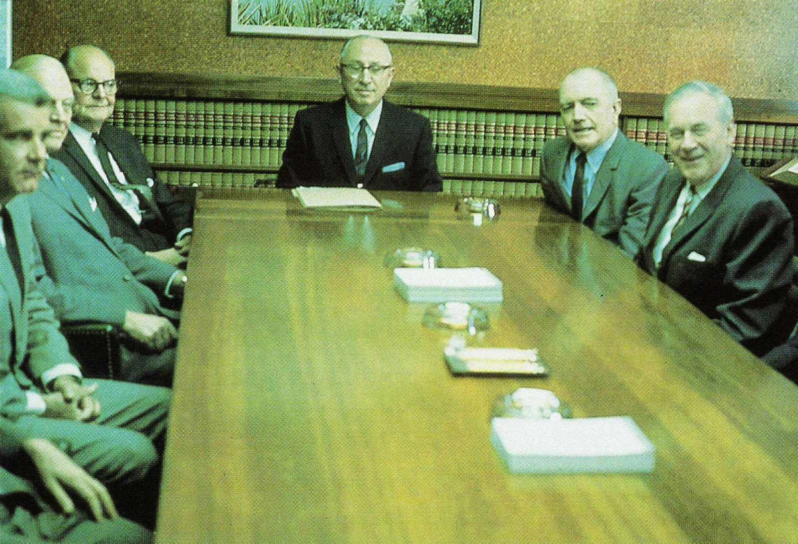 Disney Avenue: A Heartfelt Tribute to Roy O. Disney Including 24 Rarely ...