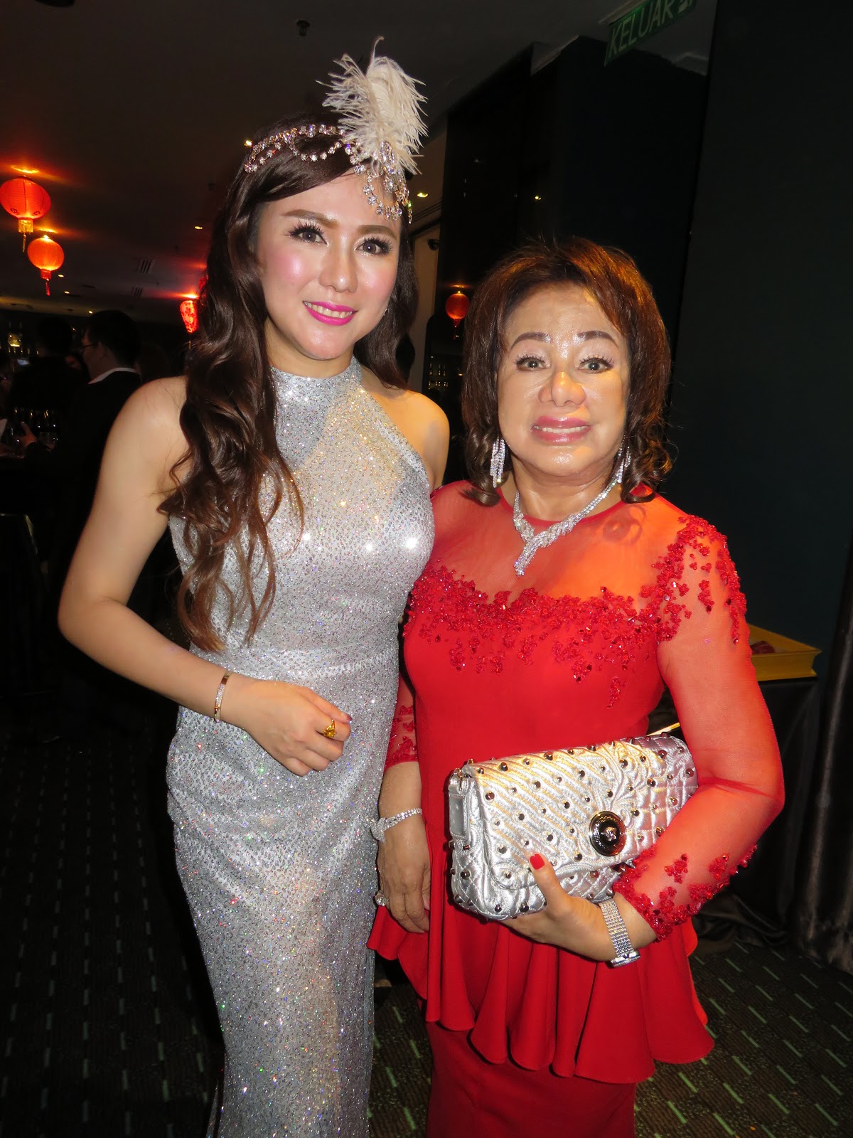 Kee Hua Chee Live!: BEAUTY QUEEN ANNIE LOW, MALAYSIA'S BEST PERFORMING ...