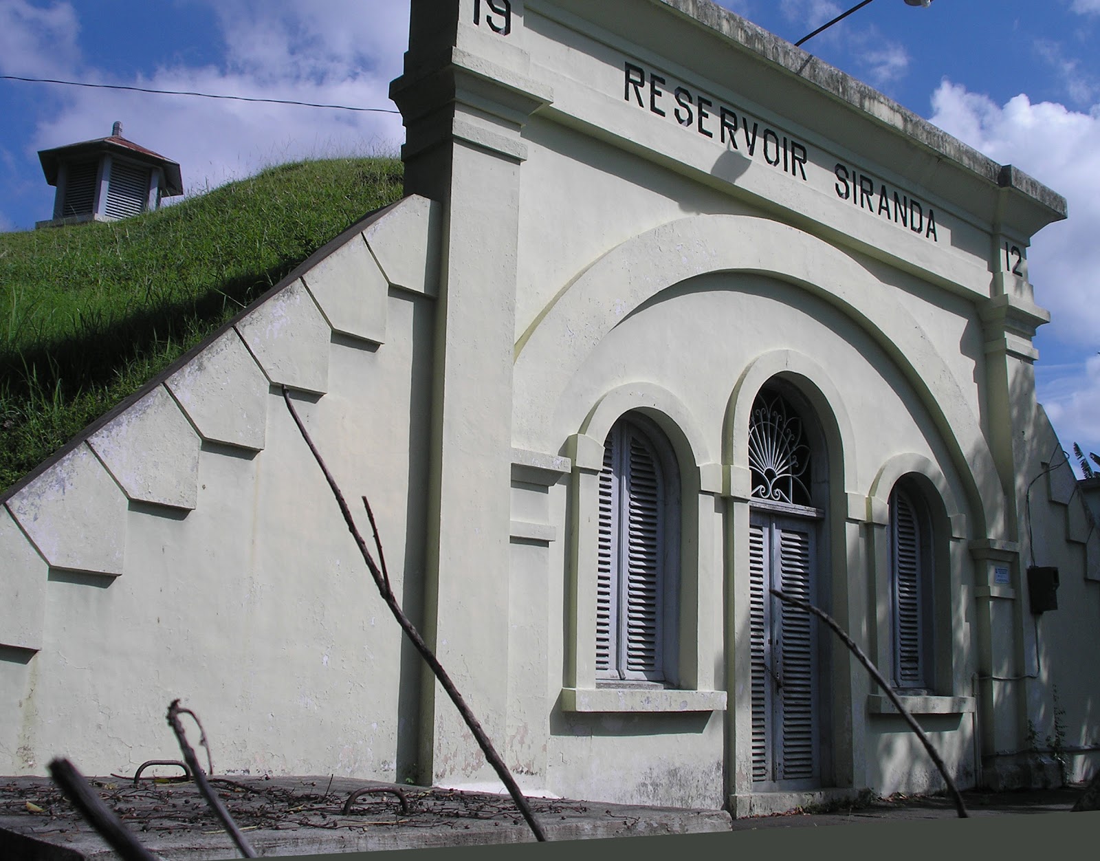 a Walk in Semarang: Siranda Resevoir; a Remaining Piece of Semarang War ...
