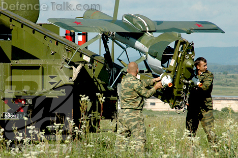 វិទ្យាសាស្រ្តយោធាកម្ពុជា: Syria deploys Pchela 1T Drone Russian UAV