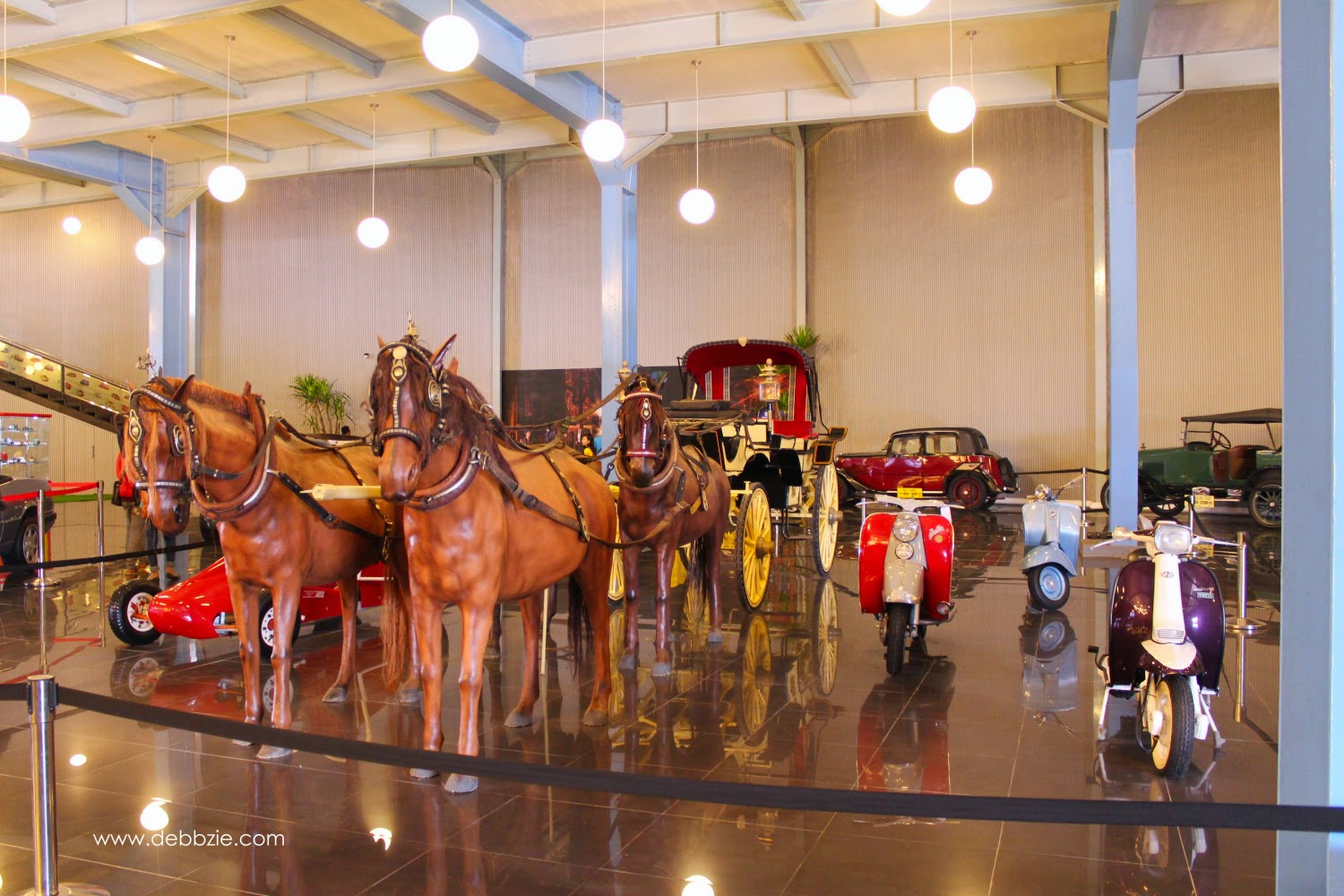 My Time Capsule: Indonesia: Museum Angkut - A Haven For Vehicle Lovers