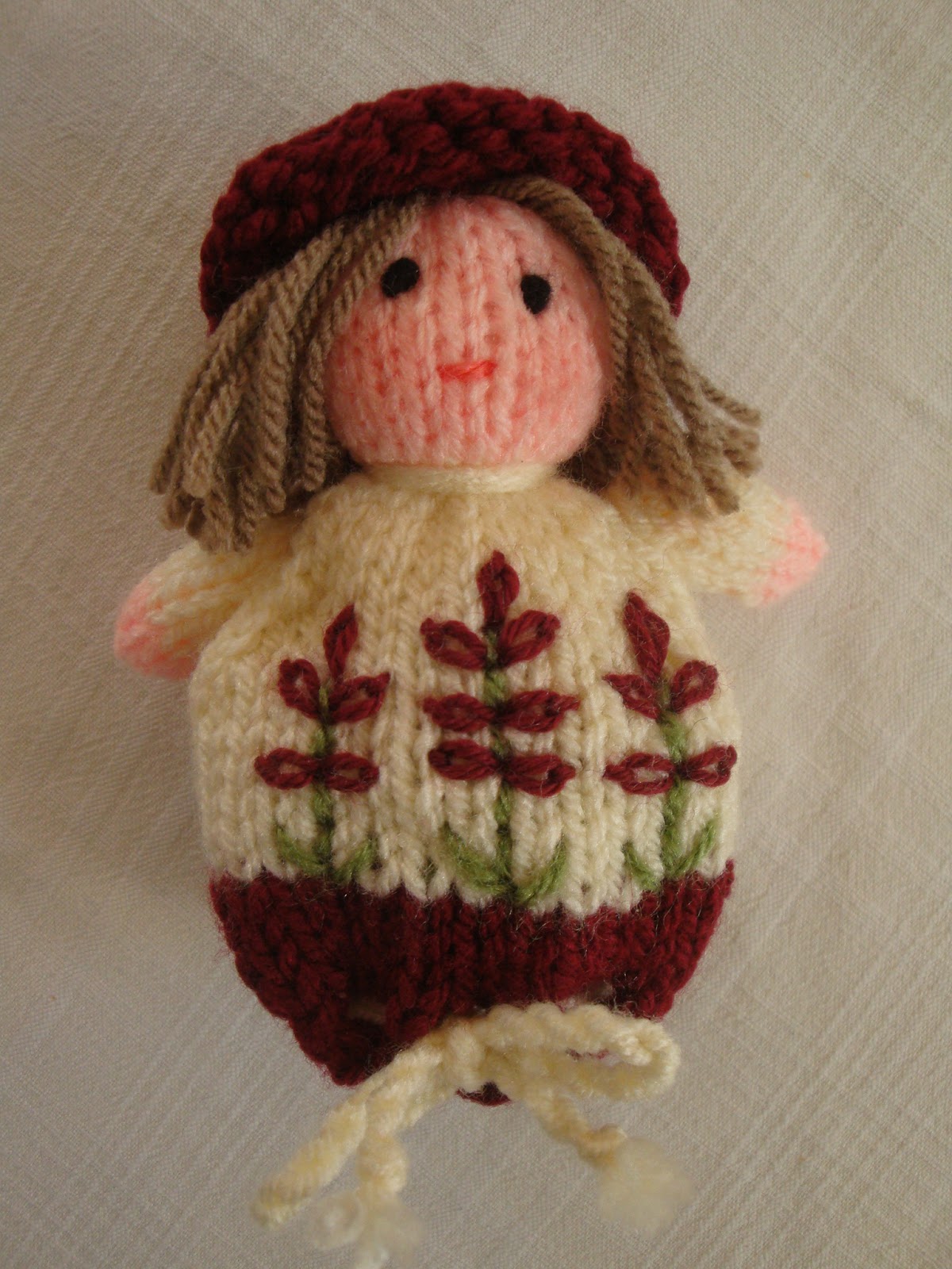 Χειροτεχνήματα: Πλεκτές κούκλες με βελόνες/ Knitted mini dolls