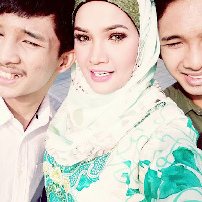 Azil dan Azal si kembar berwajah tampan yang mengidap Autisme - Sizuka ...