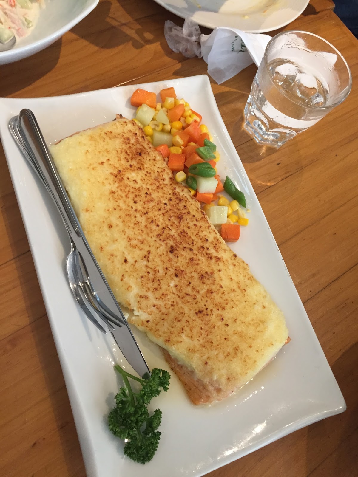 Pn Tay's Blog: Philippines: Lunch at Conti's on Arrival