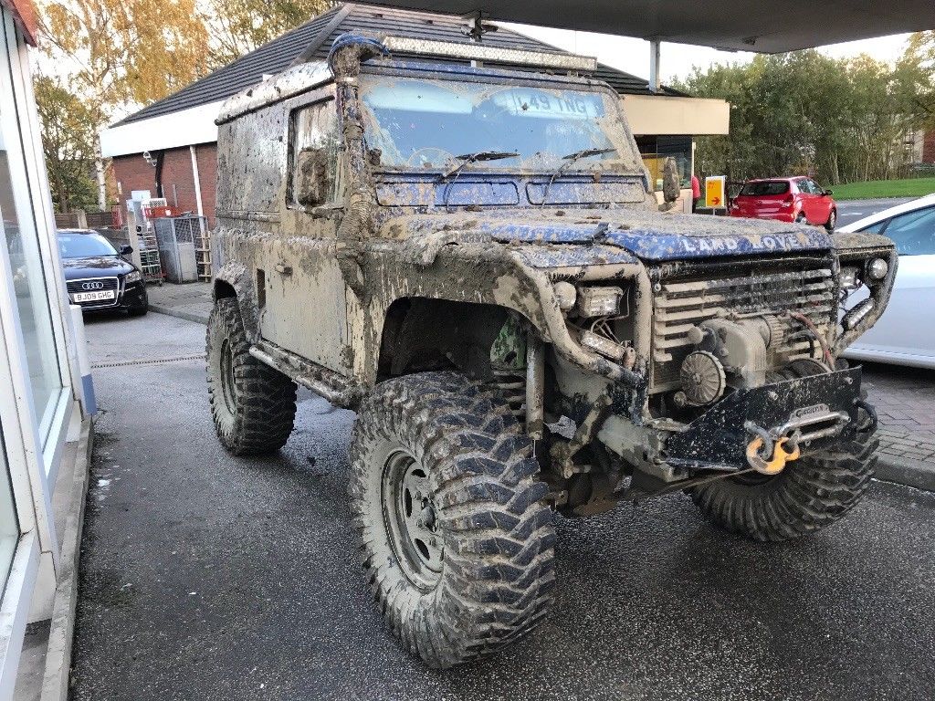 Landrover Defender: Land Rover Defender 90 300tdi off road monster