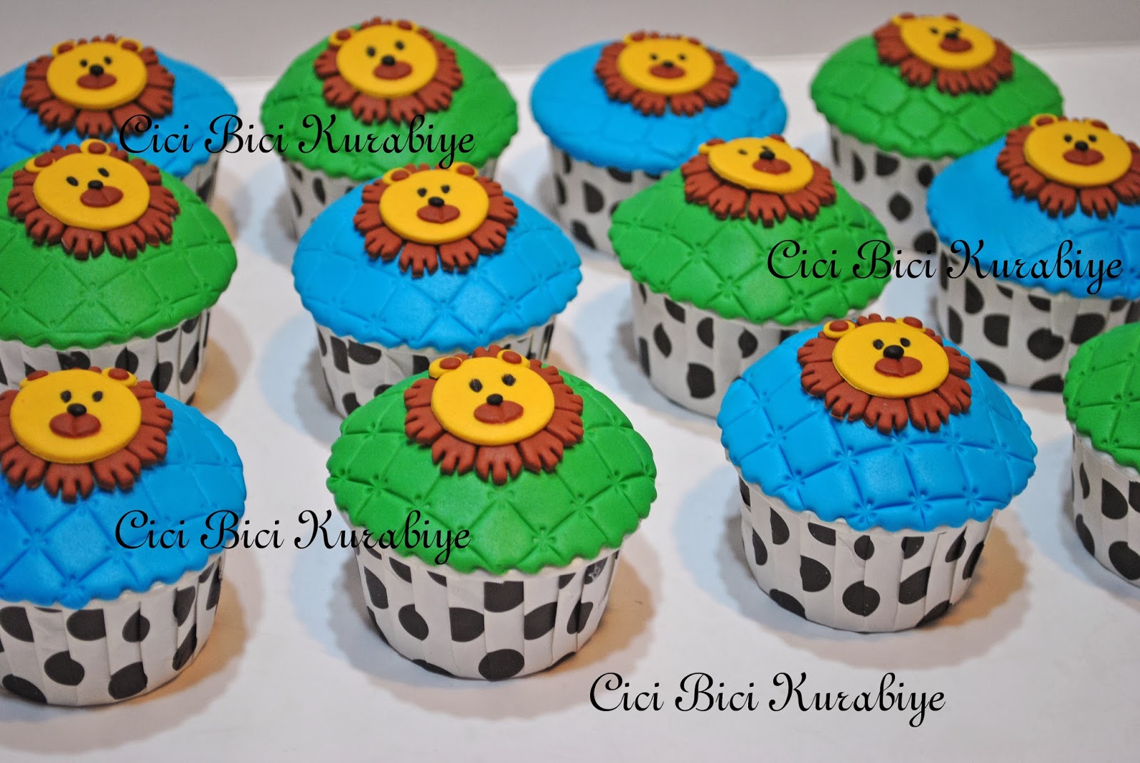 Cici Bici Kurabiye & Cupcake & Pasta İzmit: Aslan Temalı Kurabiye ve ...