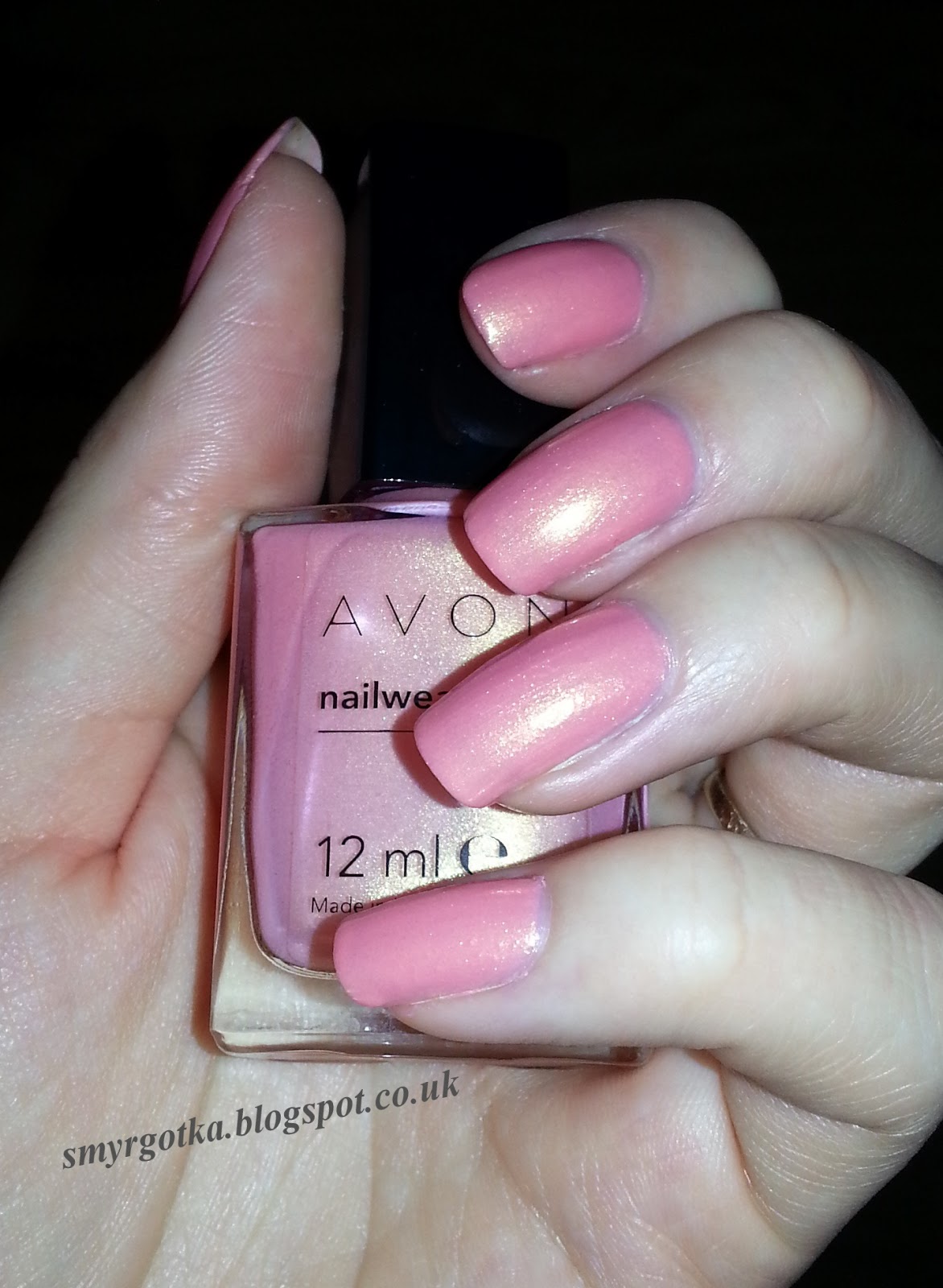 Confession of a beautyholic...: Avon - Painted Peony