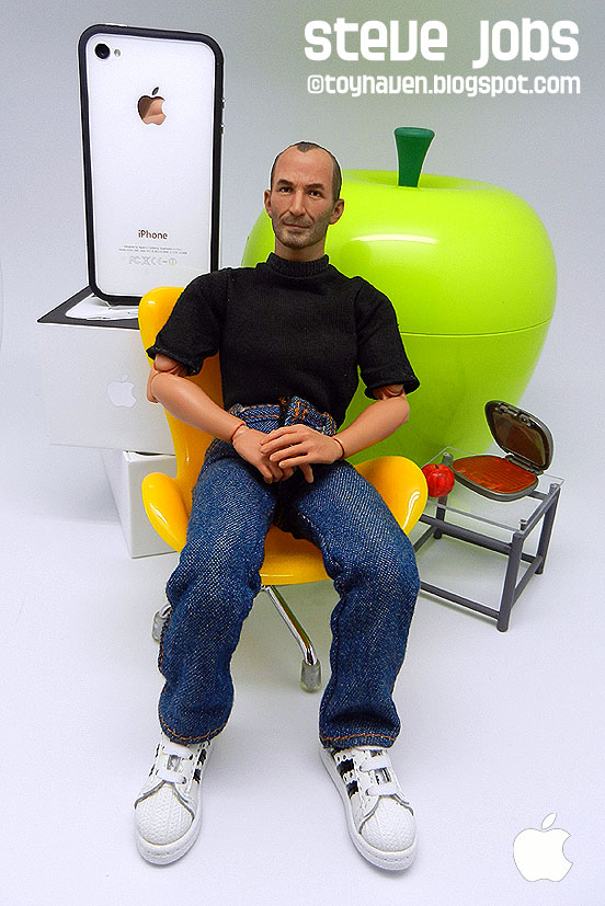 toyhaven: RIP Steve Jobs - Kitbash 1/6 Steve Jobs 12-inch Figure