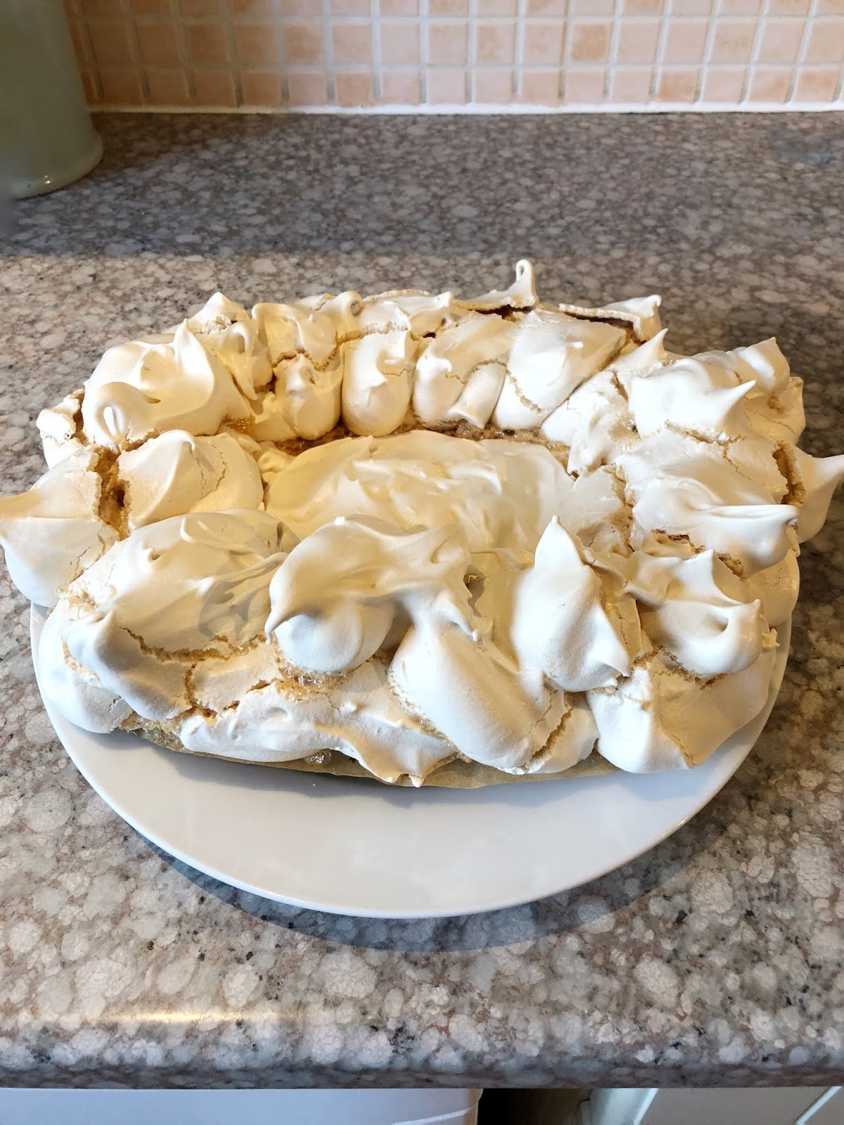 Easy Pavlova Recipe: Best ways to master meringue | Dove Cottage
