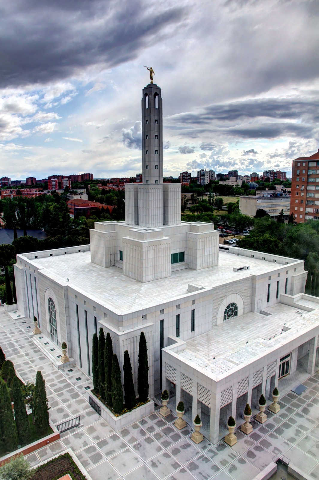 LDS Missionary Couple in the Madrid Spain Temple: Photos of the Madrid ...