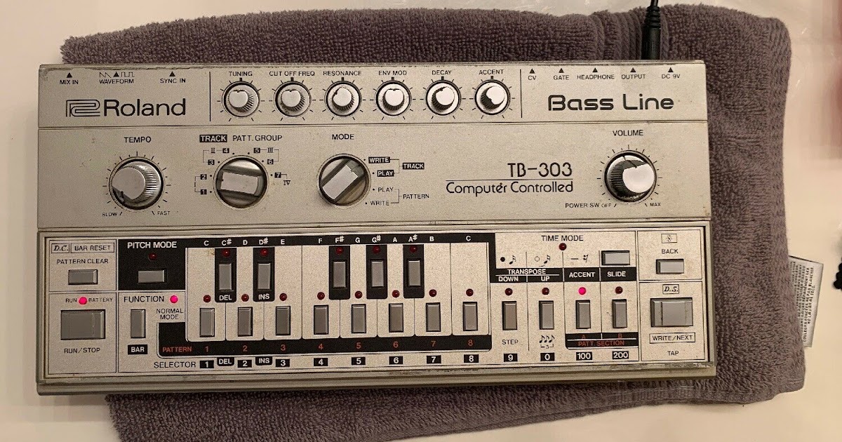 MATRIXSYNTH: Roland TB-303 Bass Line Analog Synthesizer