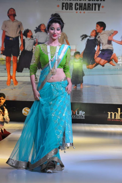 Madhurima Hot in Saree - Hot PHOTOSHOOT Bollywood, Hollywood, Indian ...