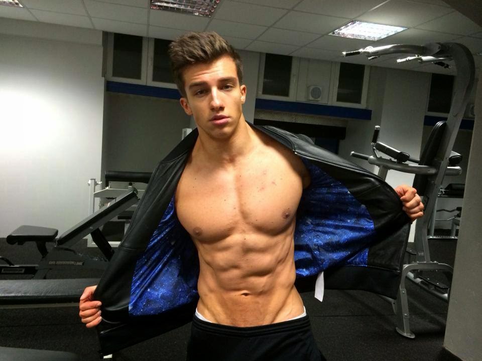 Bodybuilding Junction: 18 Year Old Bodybuilder and Fitness Model - Tim ...