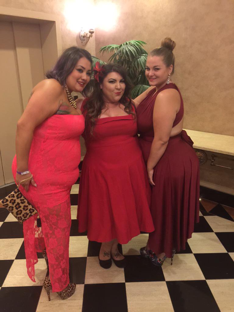 Mazzaratie Monica Fans: October 2017