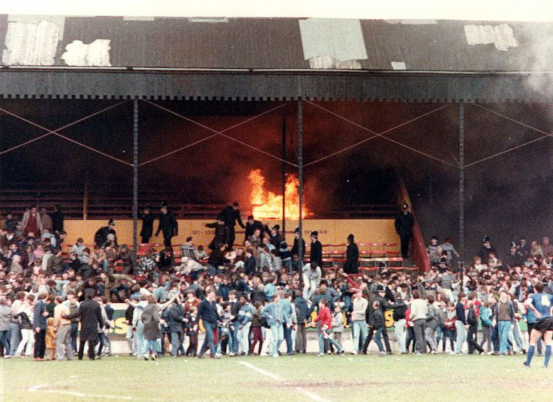 Blog LobatOasis: El infierno en el Valley Parade