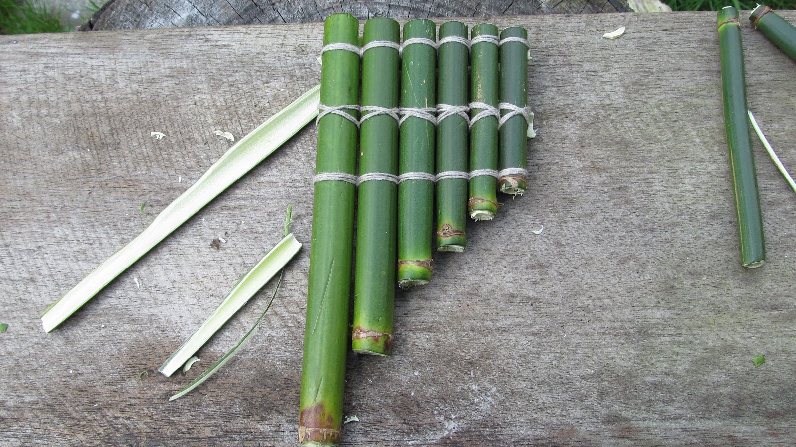 BUZZARD BUSHCRAFT: Pan Pipes - Bushcraft Music