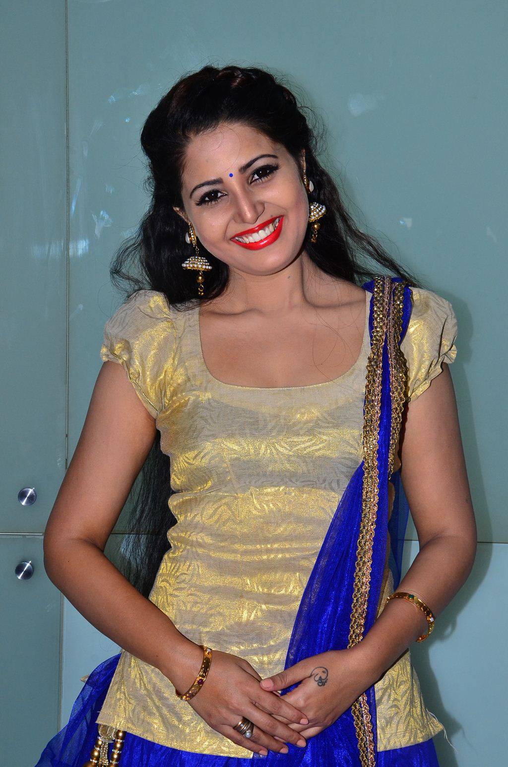 Tamil Actress Sandra Amy Exclusive Images |Beautiful Indian Actress ...