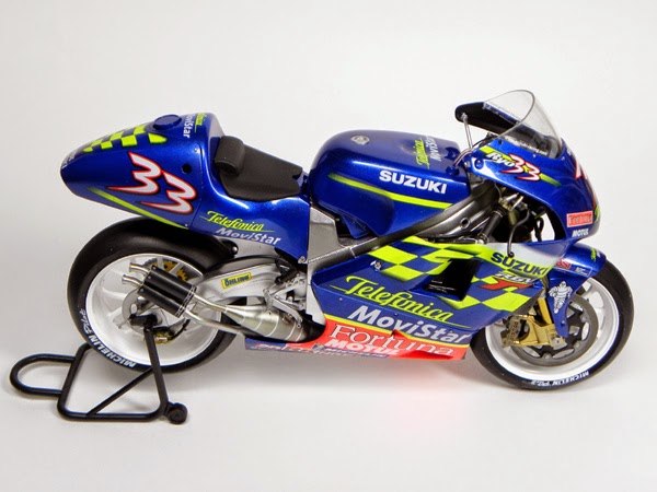 Suzuki RGV 500 Γ A.Ryo 2001 by The uesan's Page - Racing Tempe