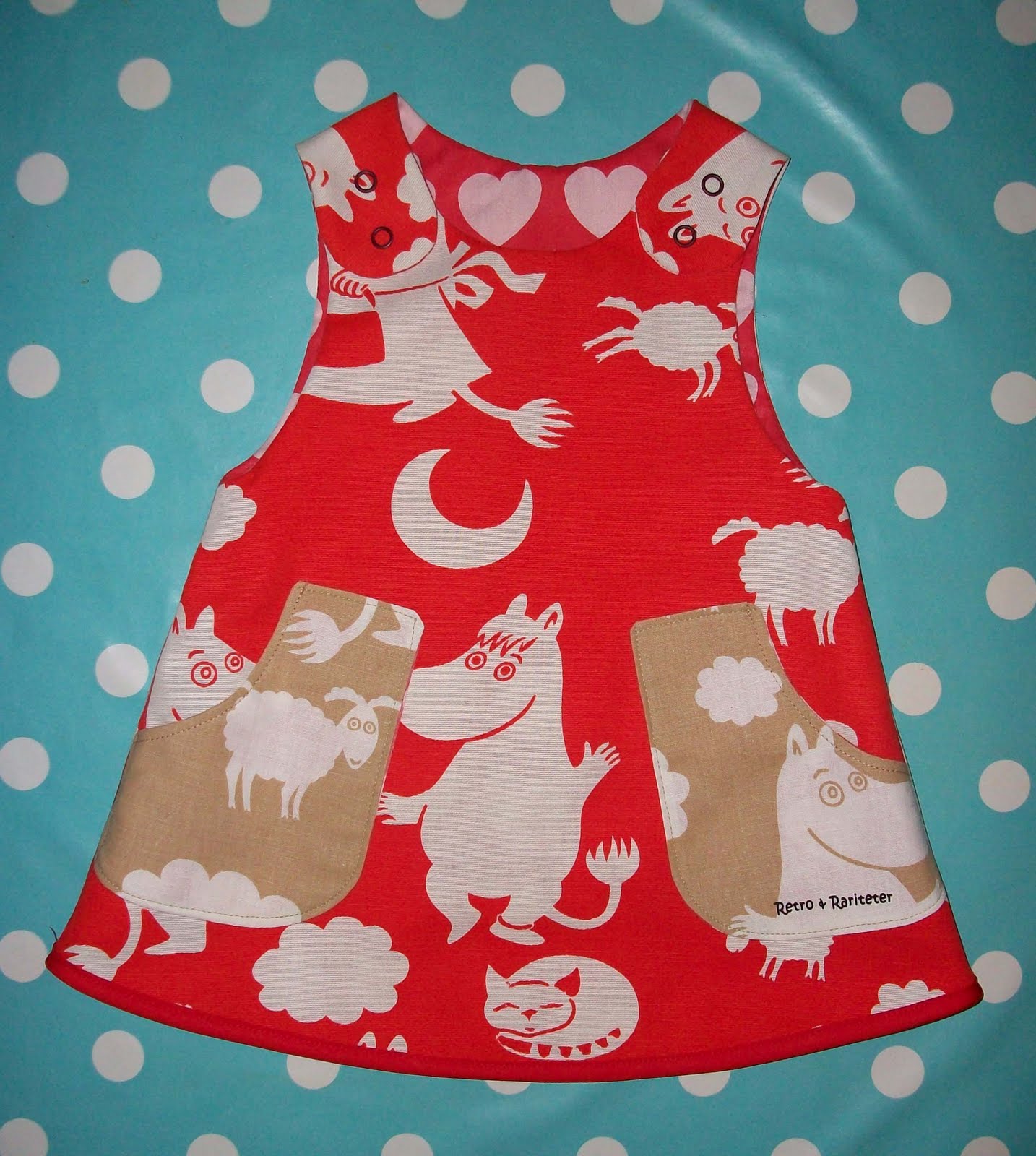 Onni - Retro & rariteter: Retro-Mumin-tyg-flyt