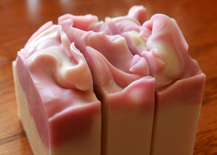 Tierra Verde Handmade Soaps: Pink