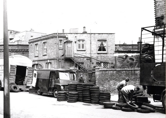 Amazing Vintage Photographs of Streets of London in the Summer of 1969 ...