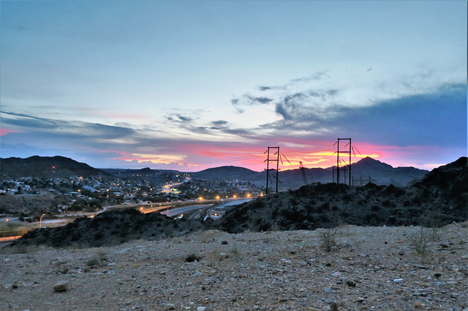 Living Rootless: El Paso: Sunset Over Juárez