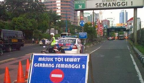 Cegah Macet, Gerbang Tol Semanggi I dan Tiga Pintu Keluar Ditutup ...
