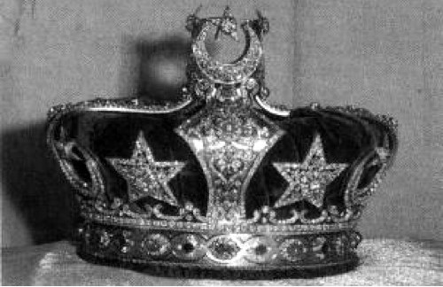 Official and Historic Crowns of the World and their Locations: May 2012