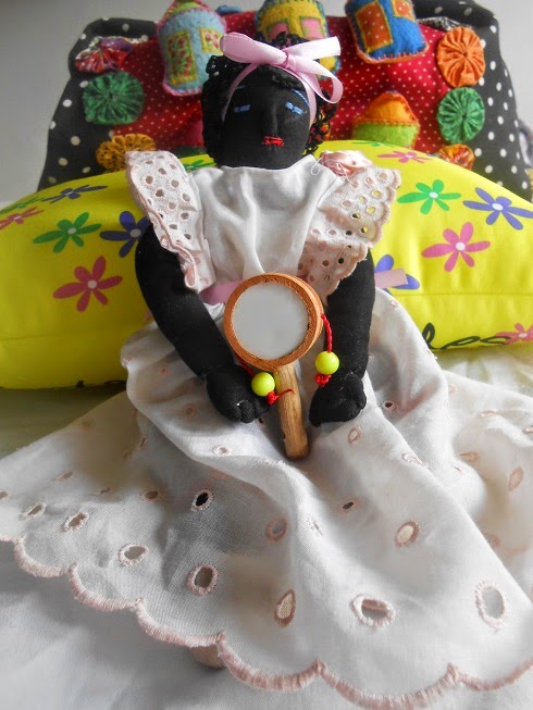 Companhia de Títeres Bonecos de Madeira: DÍA DE CALUNGA!