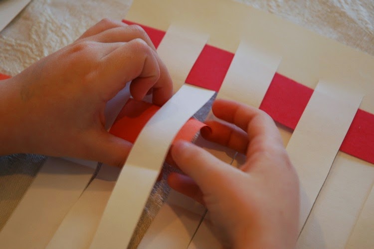 Rainbow Paper Weaving | What Can We Do With Paper And Glue