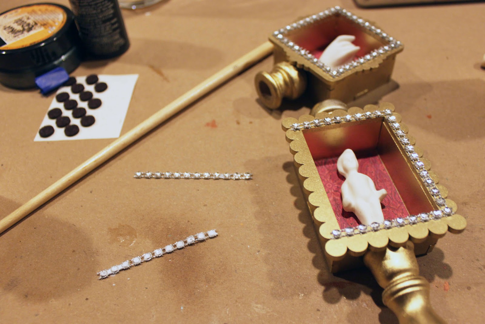 Retro Café Art Gallery: SIX New Mini Framed Shrine Kits + a Tutorial‏