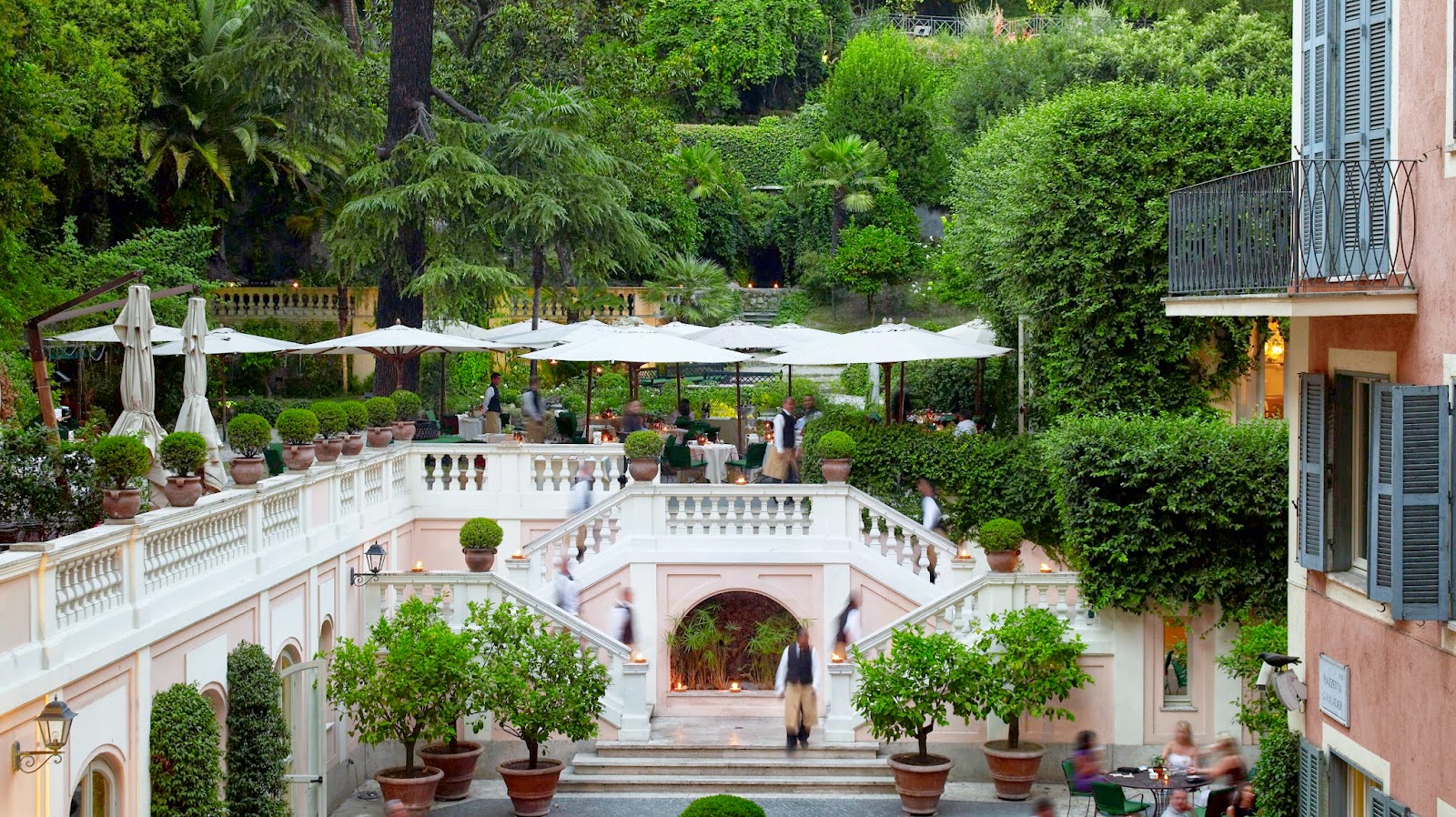 À la découverte des plus beaux hôtels: Hôtel de Russie - Le Jardin de ...