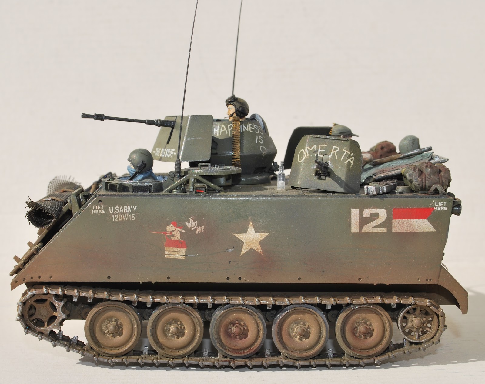 MODELE IRKA: M113. 1/35.Vietnam