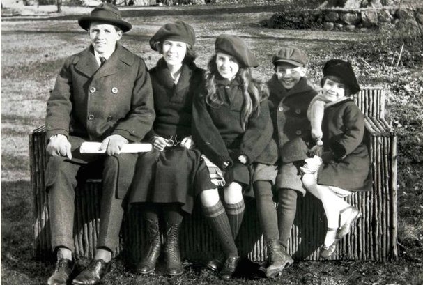 Royalty & Pomp: 01/29/19