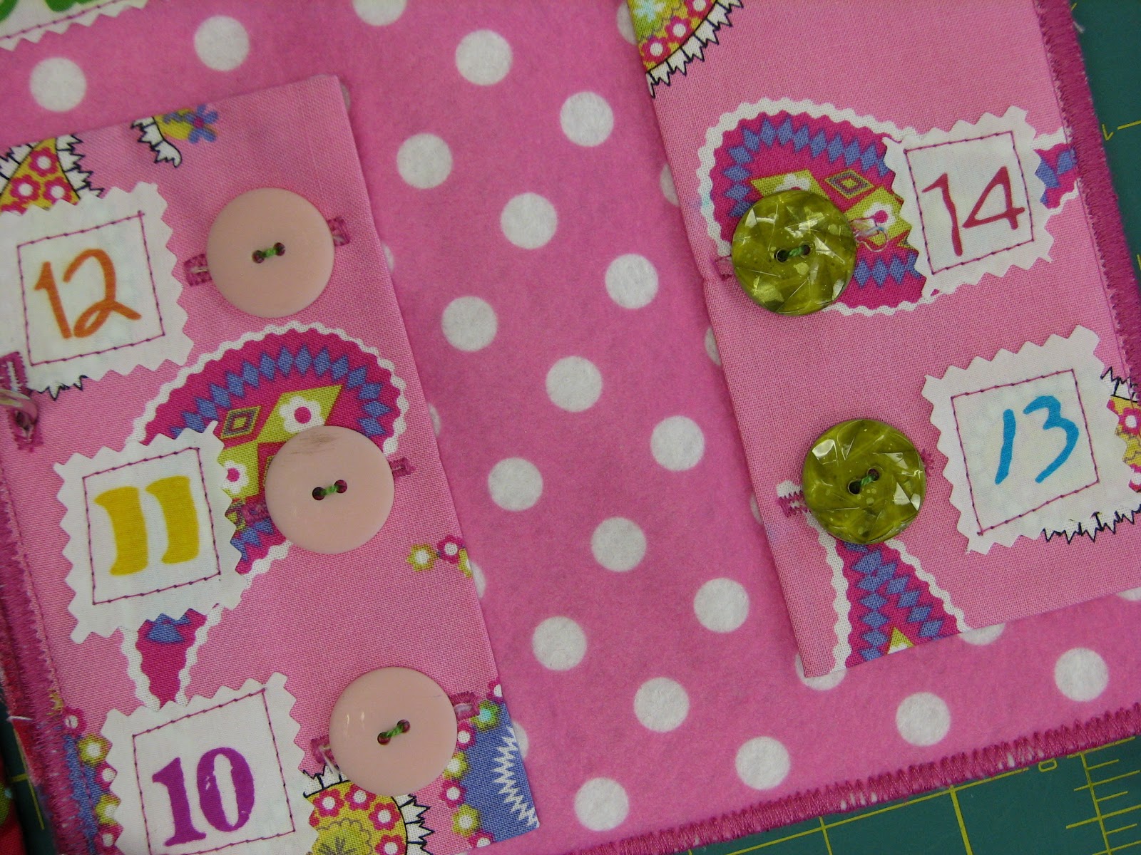 Ms. Elaineous Teaches Sewing: Foot Book: The Button Hole Foot