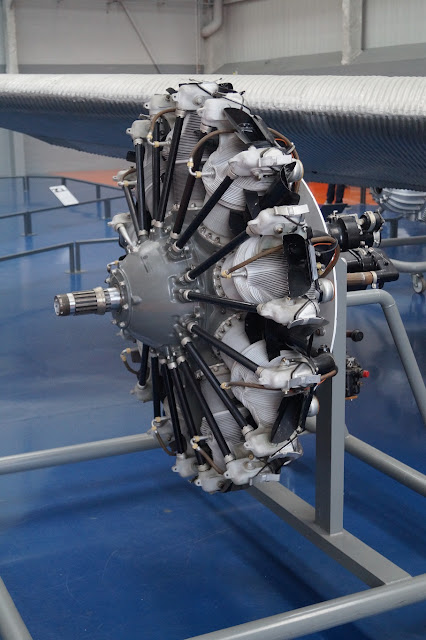 Plastic Models on the Internet: Engine walkaround vol.25 : BMW132