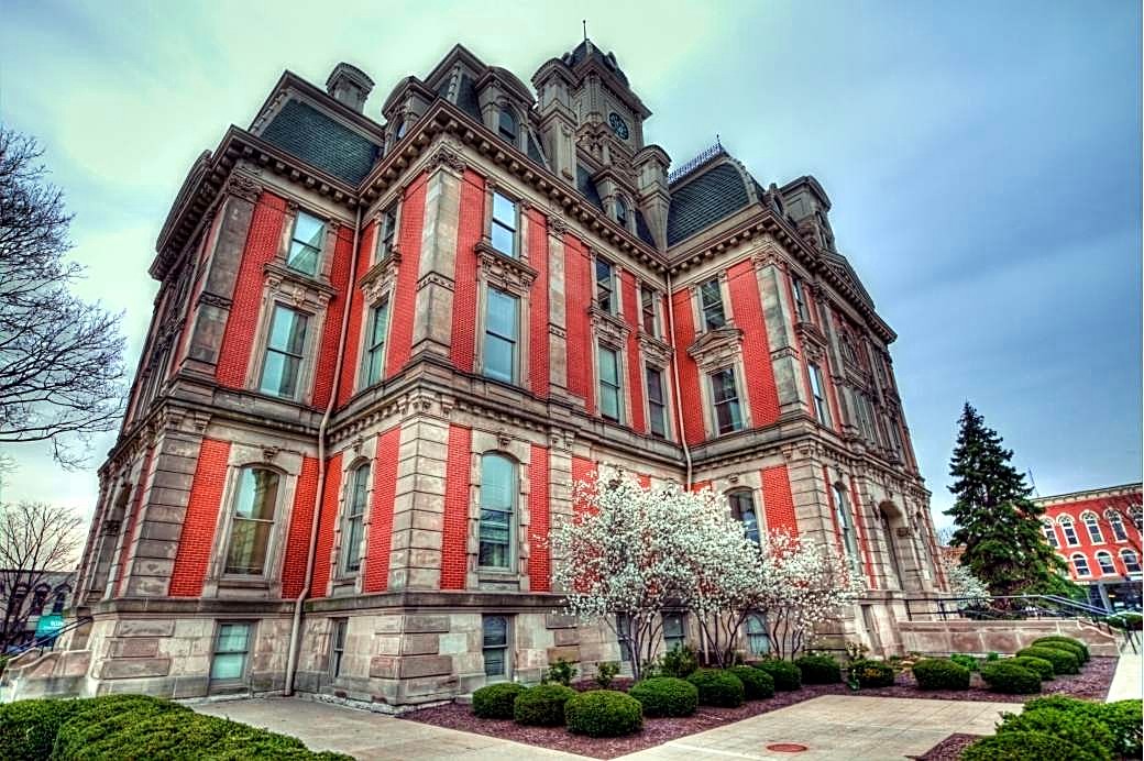 Photo Potpourri: Hamilton County Courthouse: Noblesville, Ind.