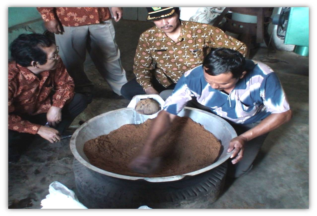 Gula Semut Bukit Kaba: PROSES PEMBUATAN GULA SEMUT SECARA MANUAL