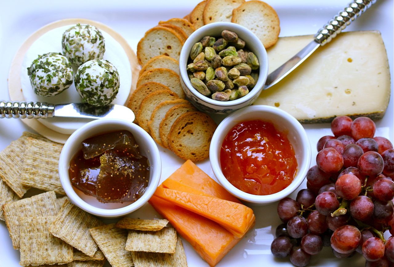 Your Southern Peach: The Classic Cheese Plate